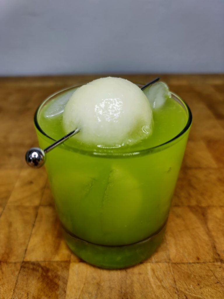 Melon Ball Cocktail: a green dream | Occasional Cocktails