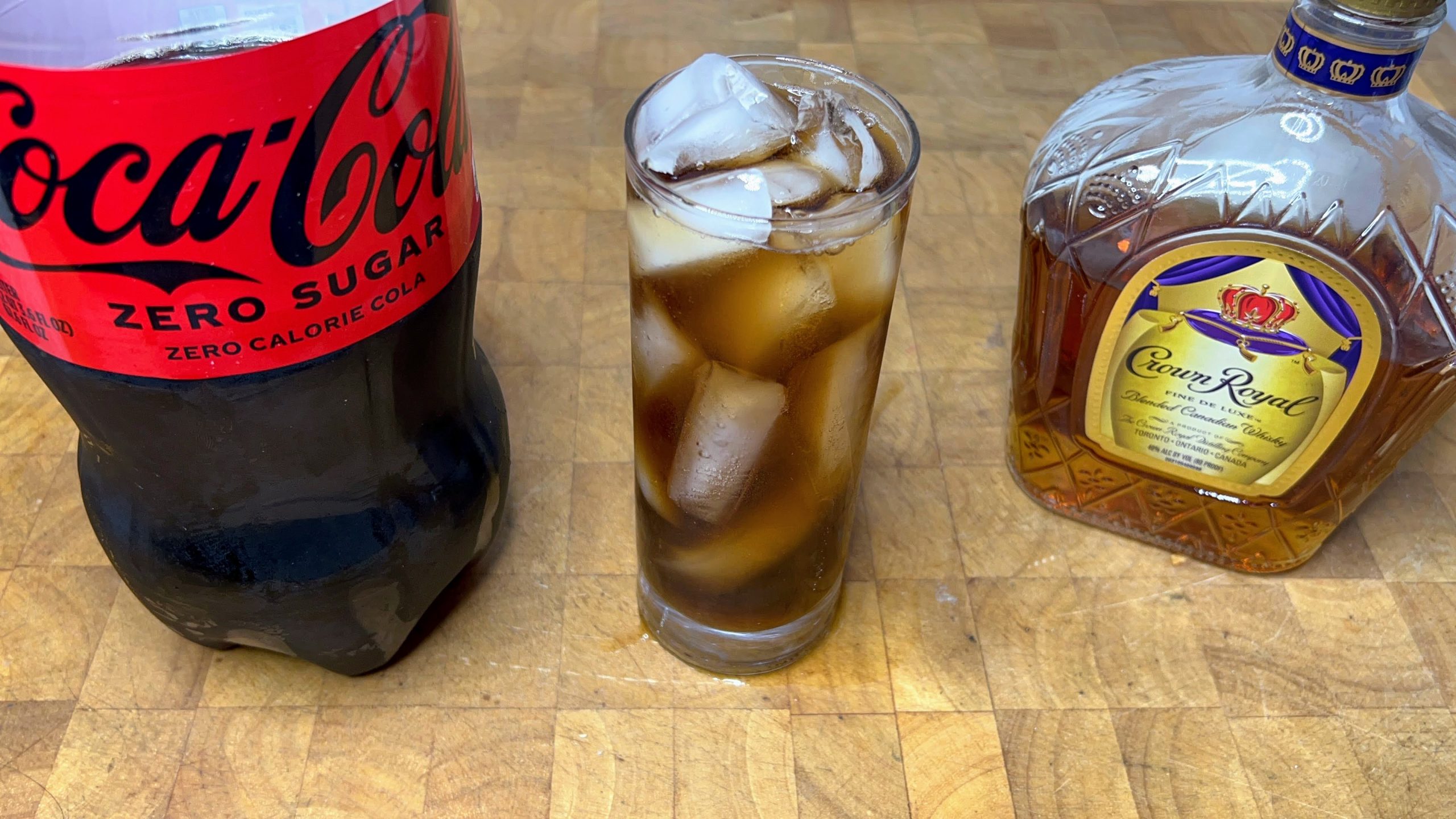 Crown and Coke: a fizzy delicious drink | Occasional Cocktails