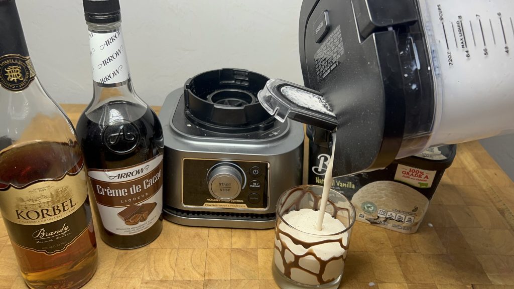 Frozen Brandy Alexander: cold and sweet | Occasional Cocktails