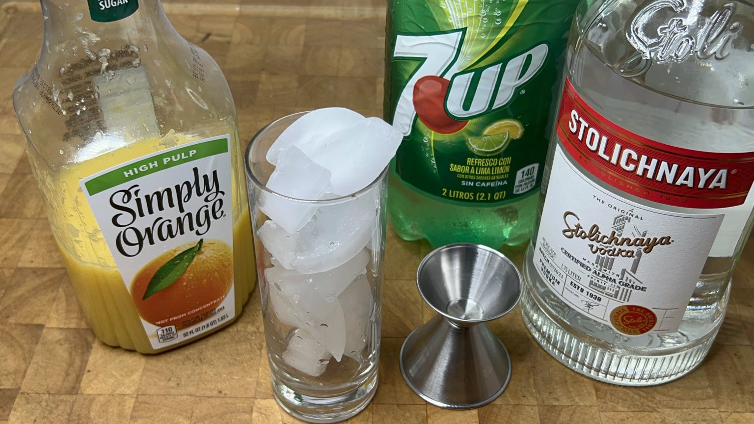 Screw Up Drink: fizzy and citrusy | Occasional Cocktails