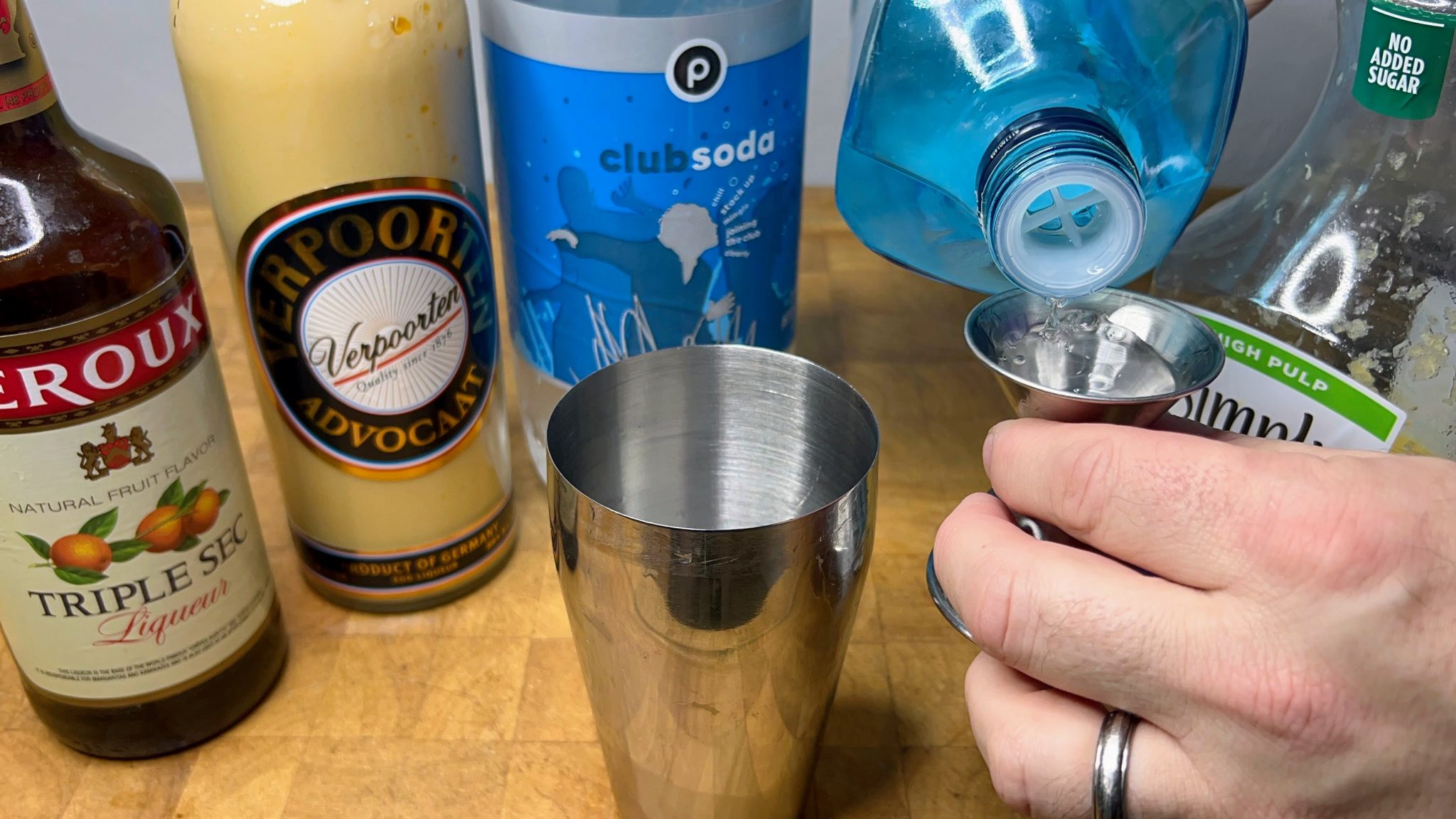 Fluffy Duck Cocktail Recipe | Occasional Cocktails