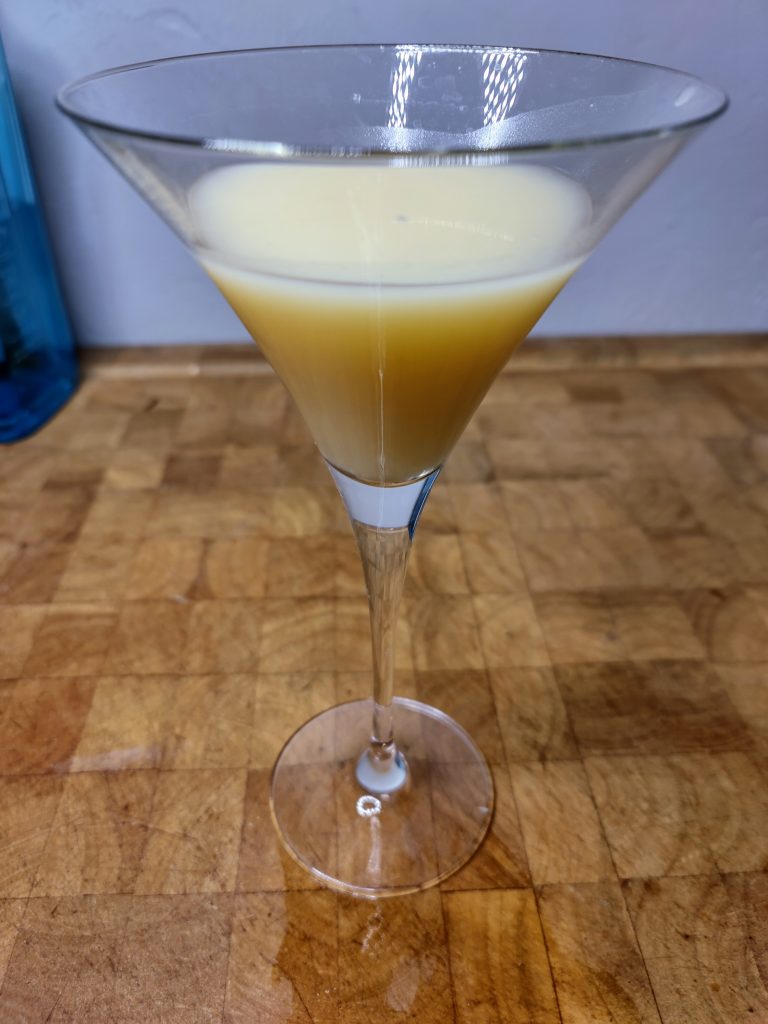 Fluffy Duck Cocktail Recipe | Occasional Cocktails