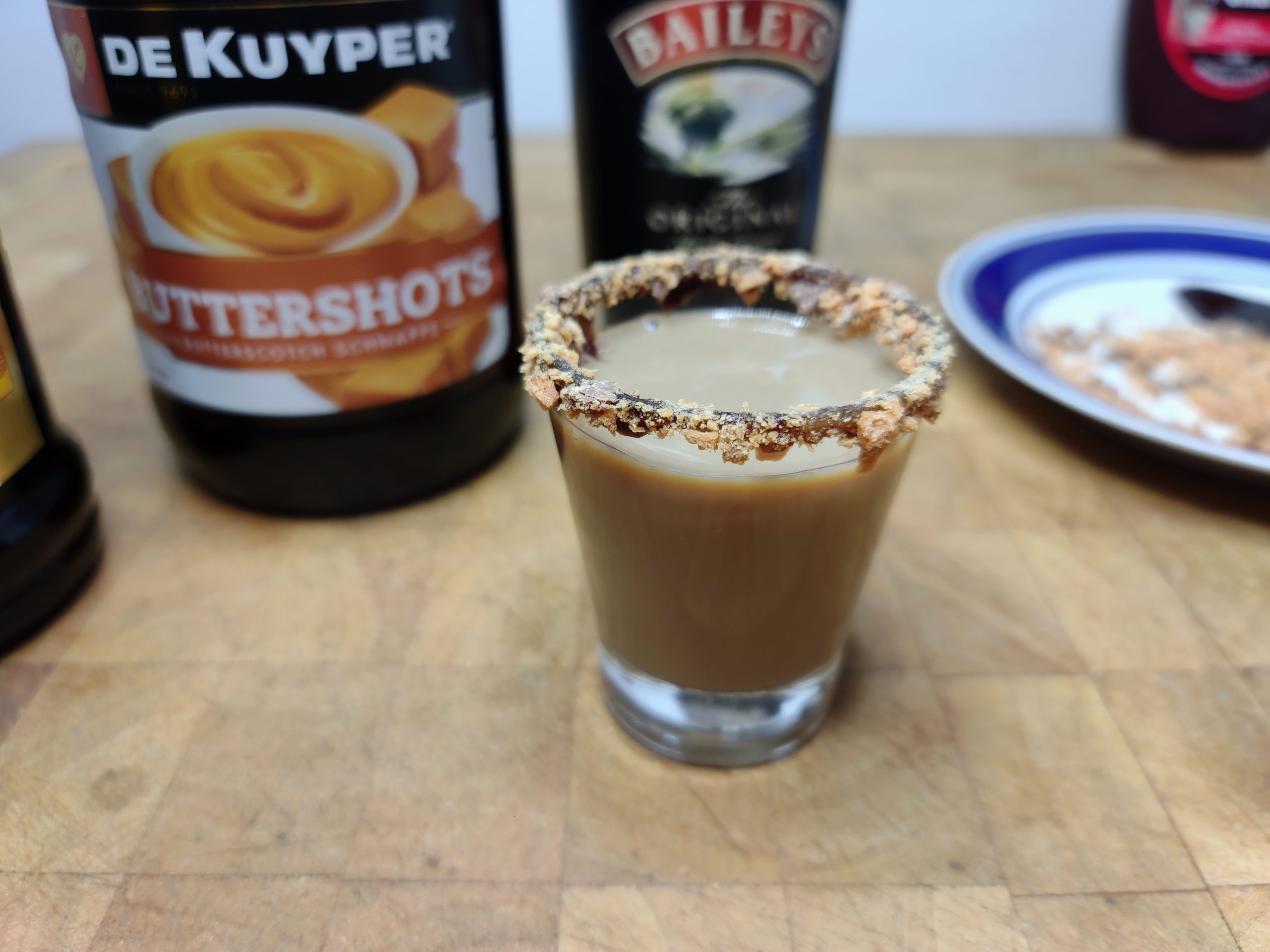 Butterfinger Shot: crispity crunchity | Occasional Cocktails