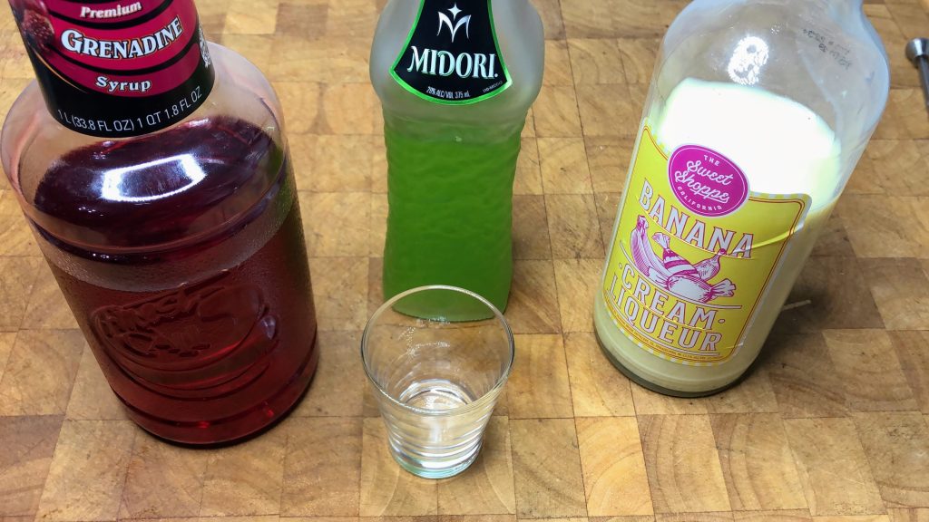 Traffic Light Shot: a colorful layer | Occasional Cocktails